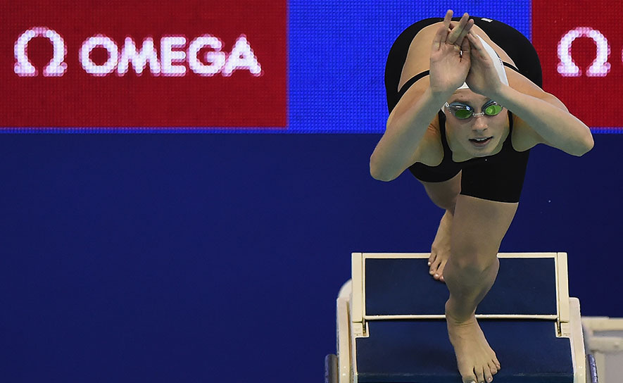 National Team Members Clip Meet Records at Speedo Winter Juniors